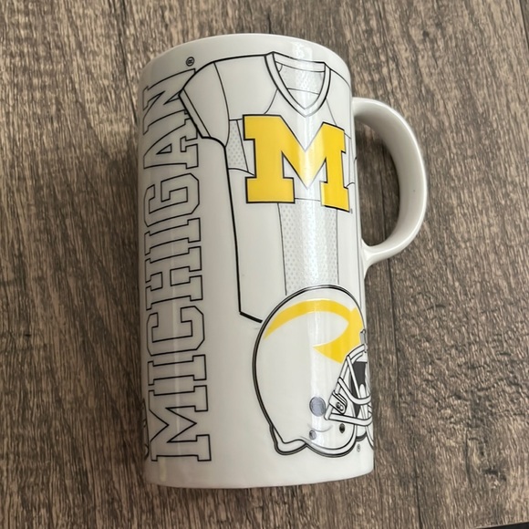 American Team Sports | Dining | Michigan Coffee Mug | Poshmark